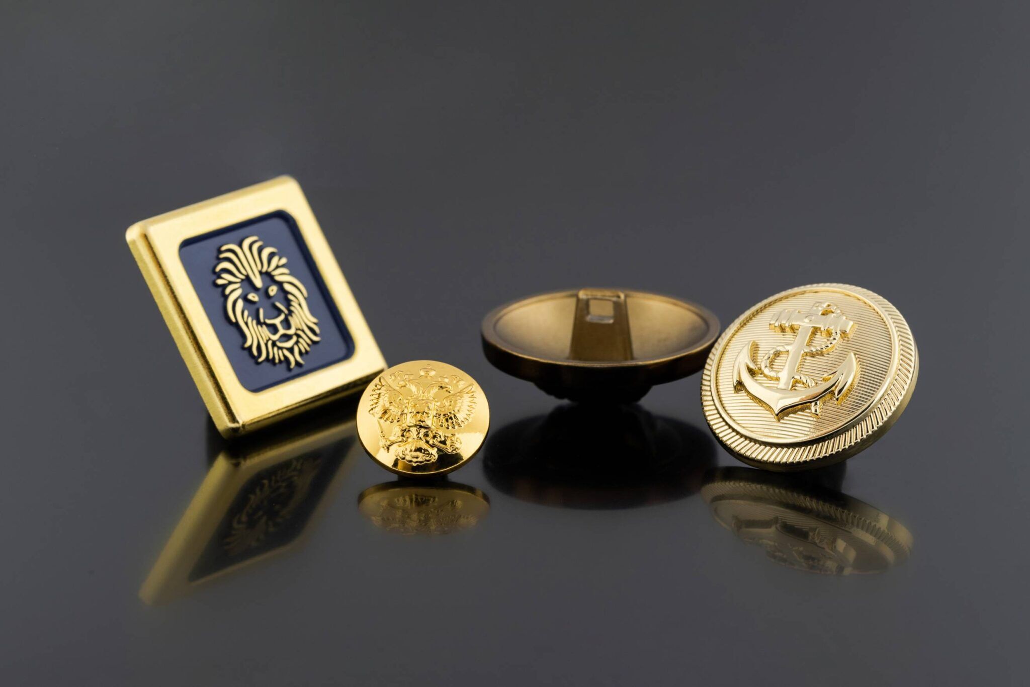 7 Metal Buttons Types for Clothing - Sustainable Apparel Fastening | SANKO®